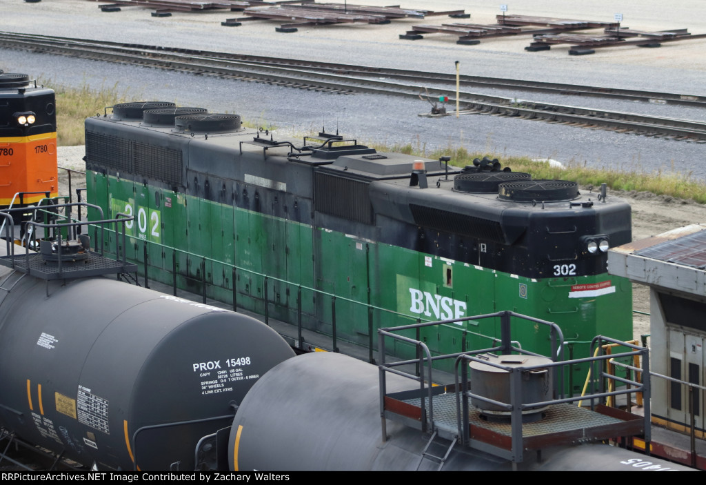 BNSF 302
